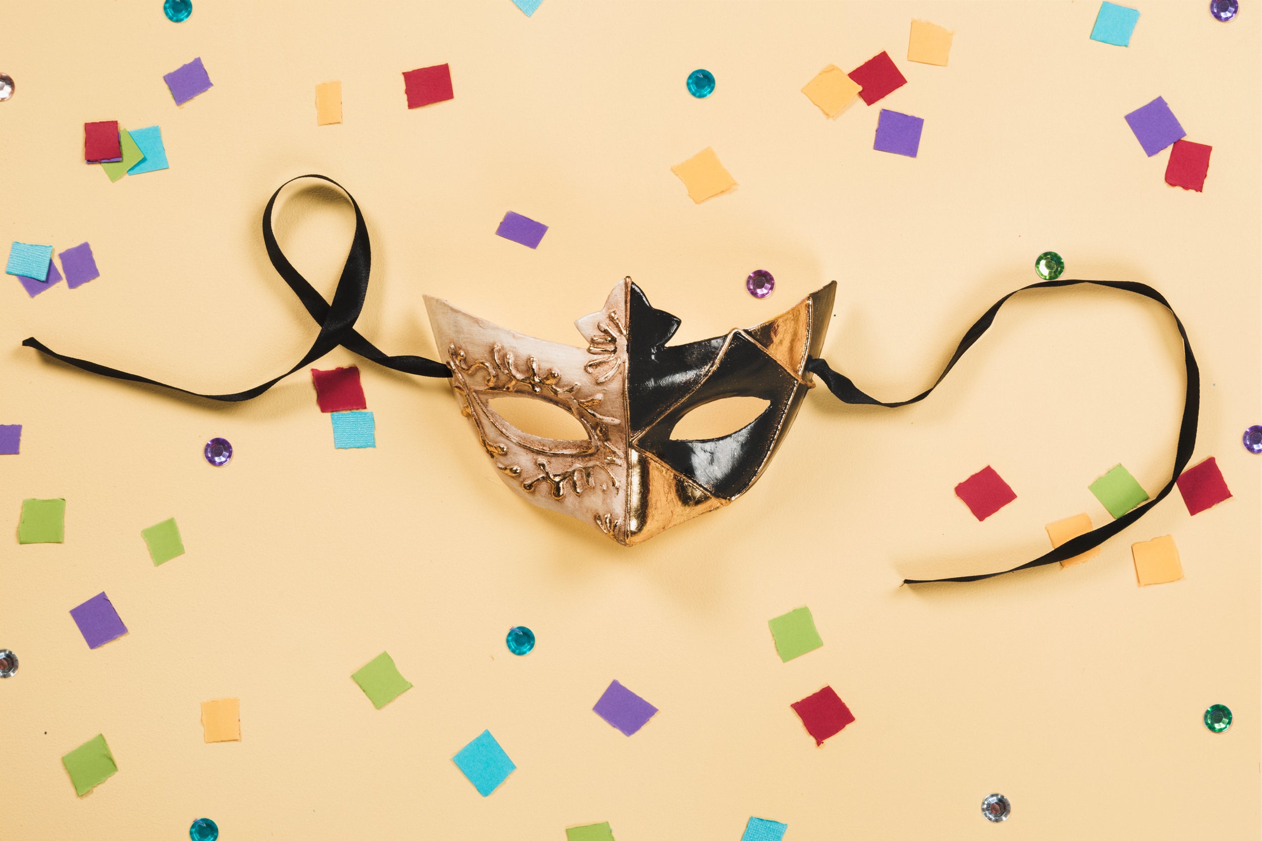 Costumes, Accessories & Party Decorations Specialist - Tee Jay Traders